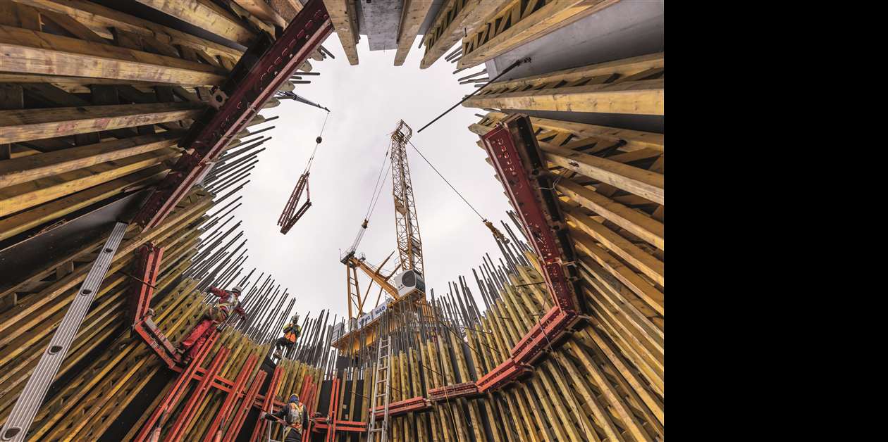 Photos: World’s longest asymmetric cable-stayed bridge - Scaffold & Access